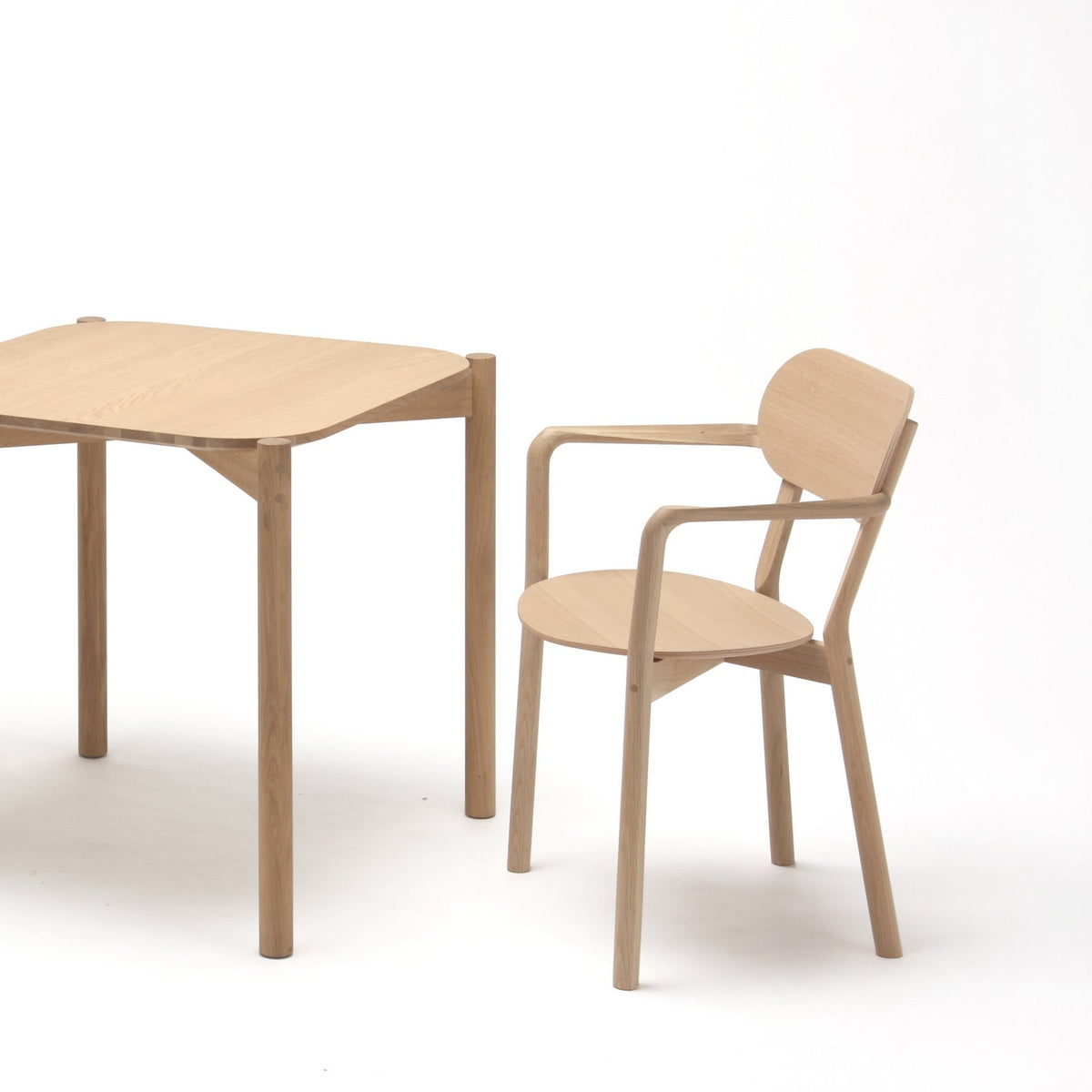 CASTOR ARM CHAIR PLUS oak– OUT OF STOCK